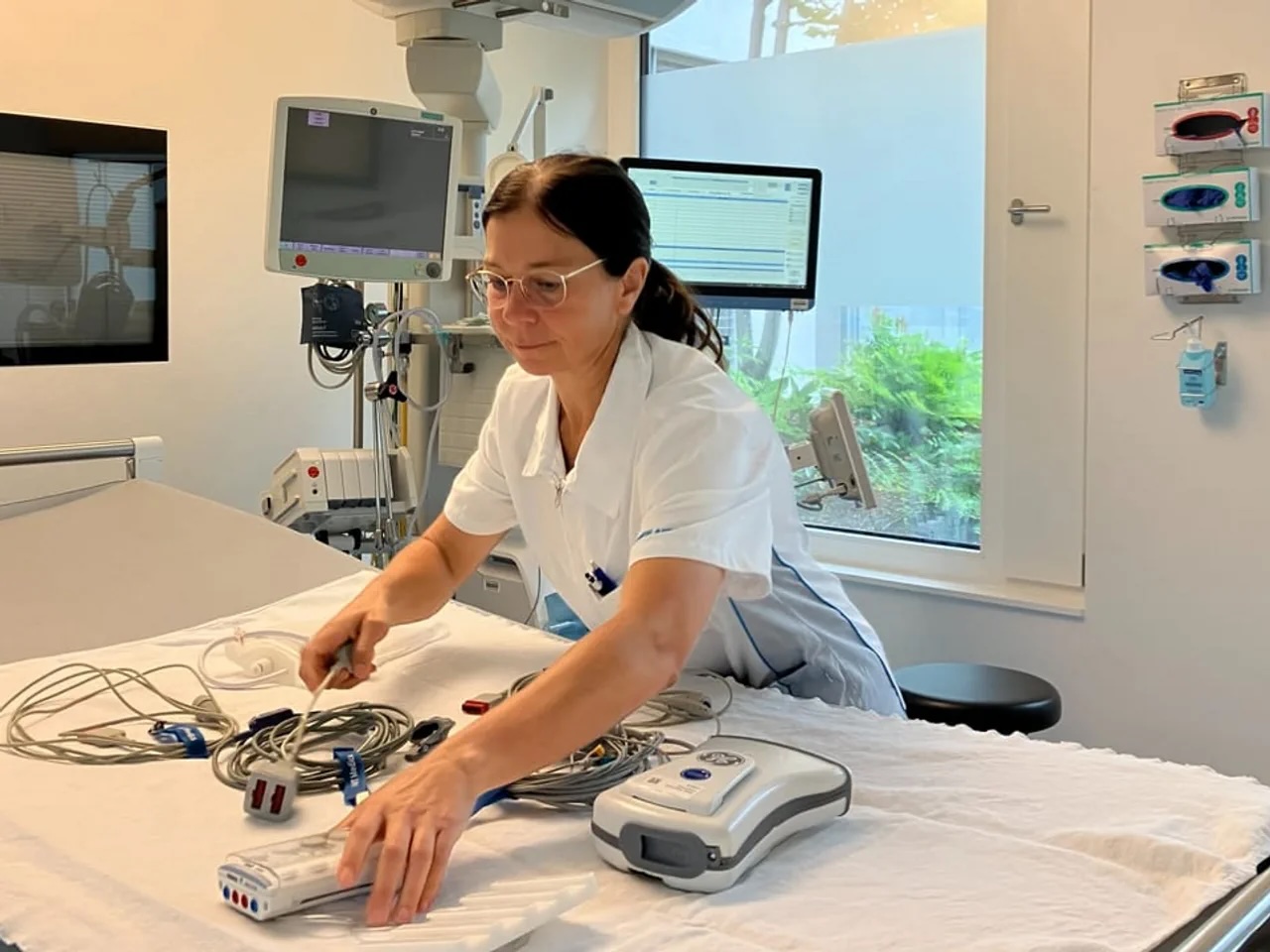 Family-focused care model in the Intensive Care Unit Permanently Implemented: Reports by Swiss ...